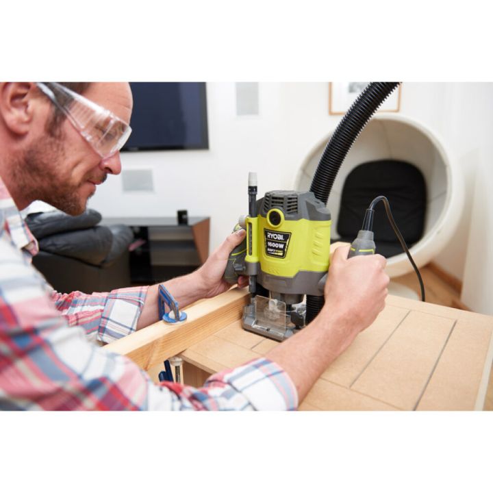 Ryobi overfræser RRT1600-K 1600W | BAUHAUS