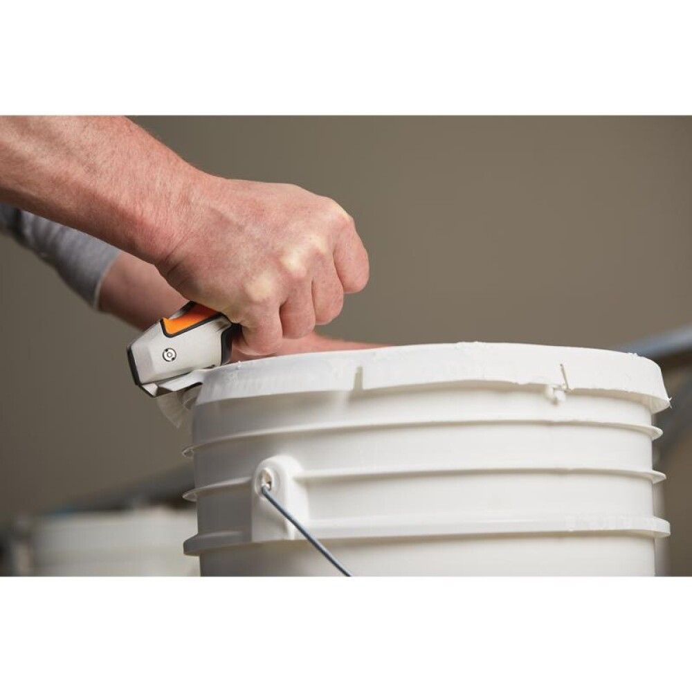 Fiskars universalkniv Pro CarbonMax Painter med sk | BAUHAUS